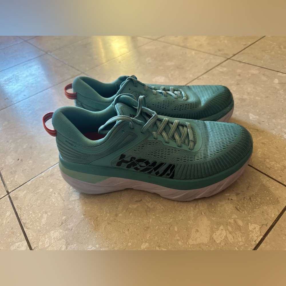 Hokas - Gem
